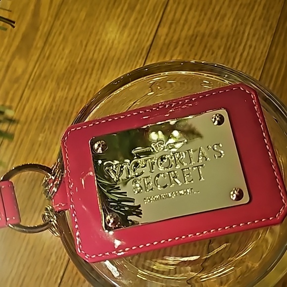 Victoria's Secret | Accessories | Gorgeous Victoria Secret Everything I ...